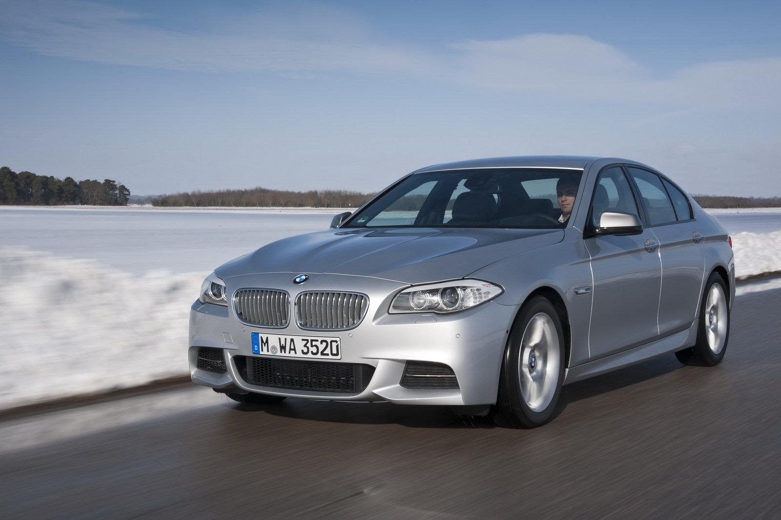 BMW M550d xDrive Sedan ~ Autooonline Magazine